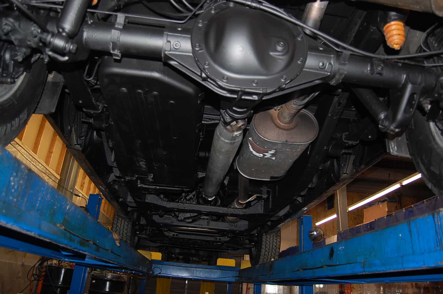 NH OIL UNDERCOATING® - NHOU Advanced Rust Protection